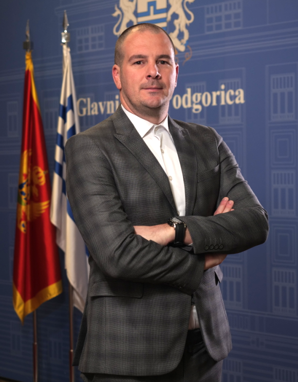 Sekretar - Sekretarijat za sport